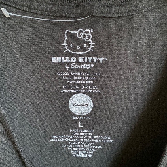 Sanrio | Tops | Sanrio Hello Kitty City Scene Black 0 Cotton Boyfriend ...